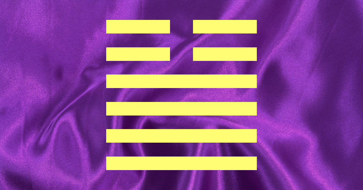 Hexagram 34 • Chaos Tarot